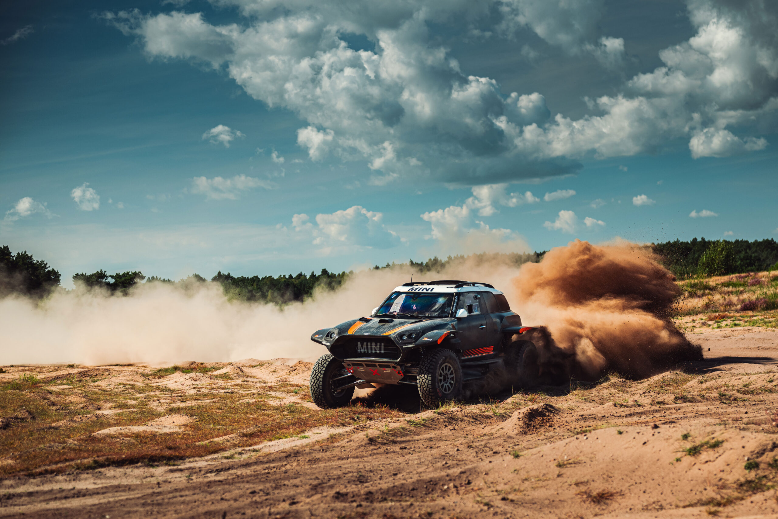 Petrolheads: X-raid presents the MINI JCW Rally 3.0i - X-raid Team